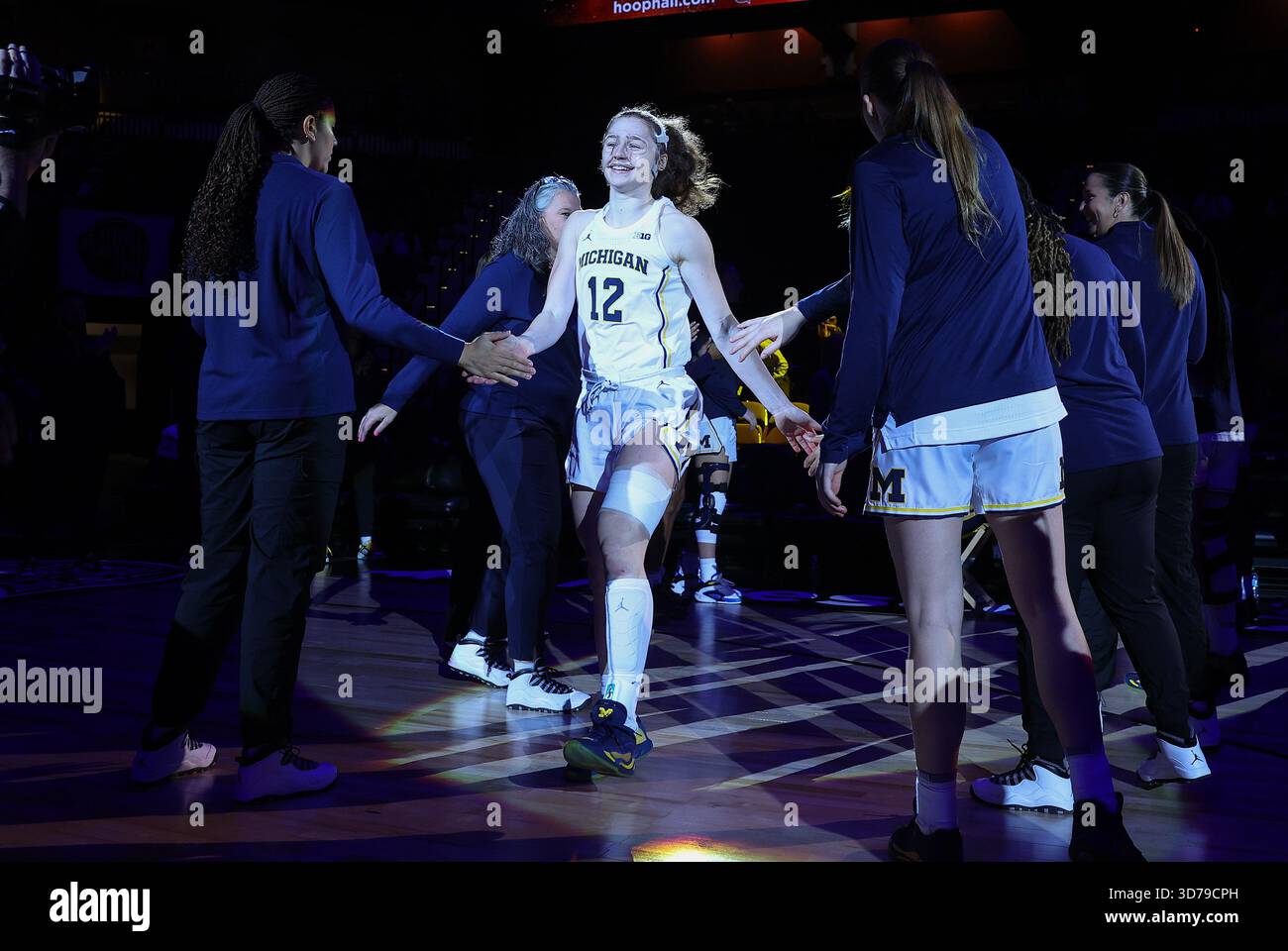 UNCASVILLE, CT - NOVEMBER 23: Syla Swords #12 of the Michigan ...