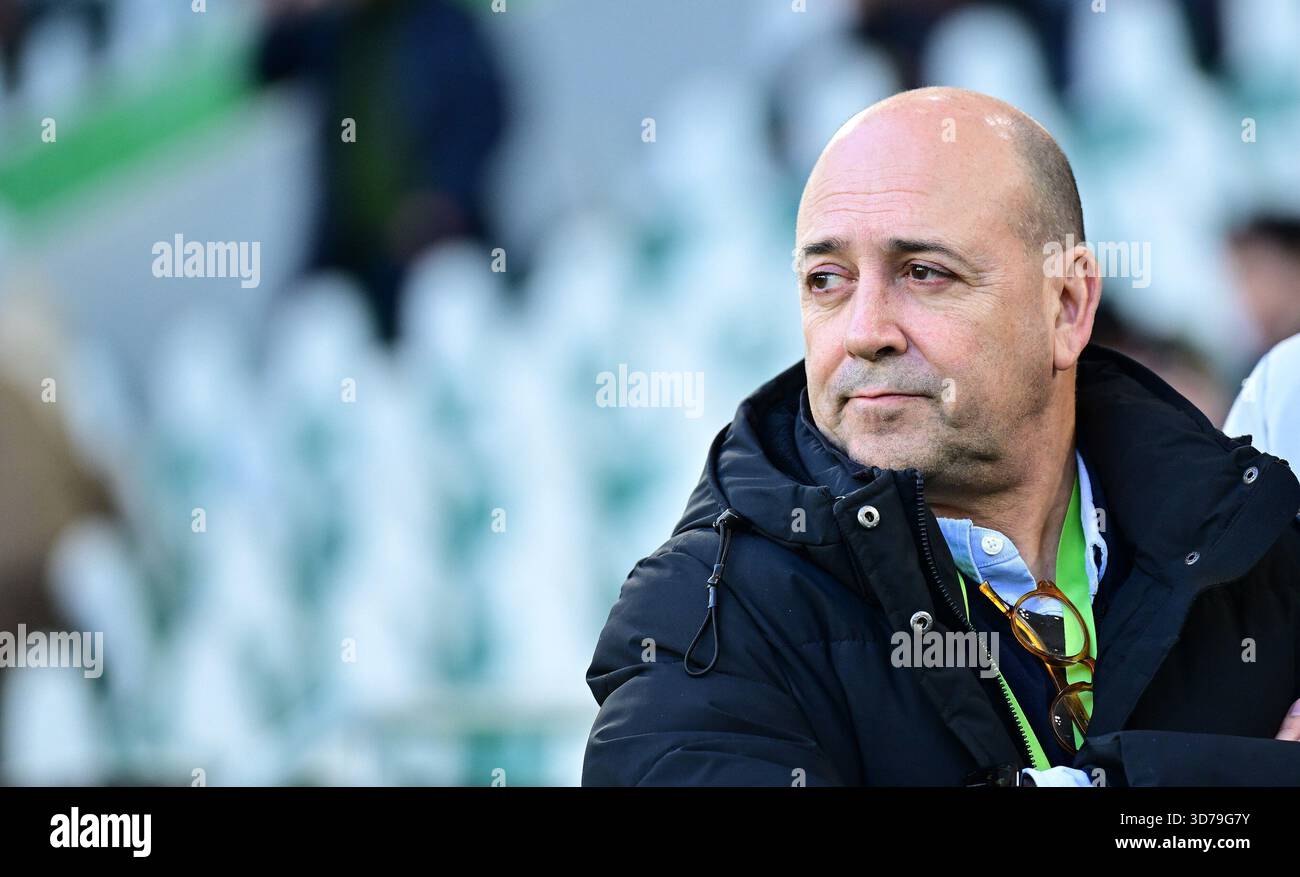 Managing Director Fernando Carro (Leverkusen) Wolfsburg, November 22 ...