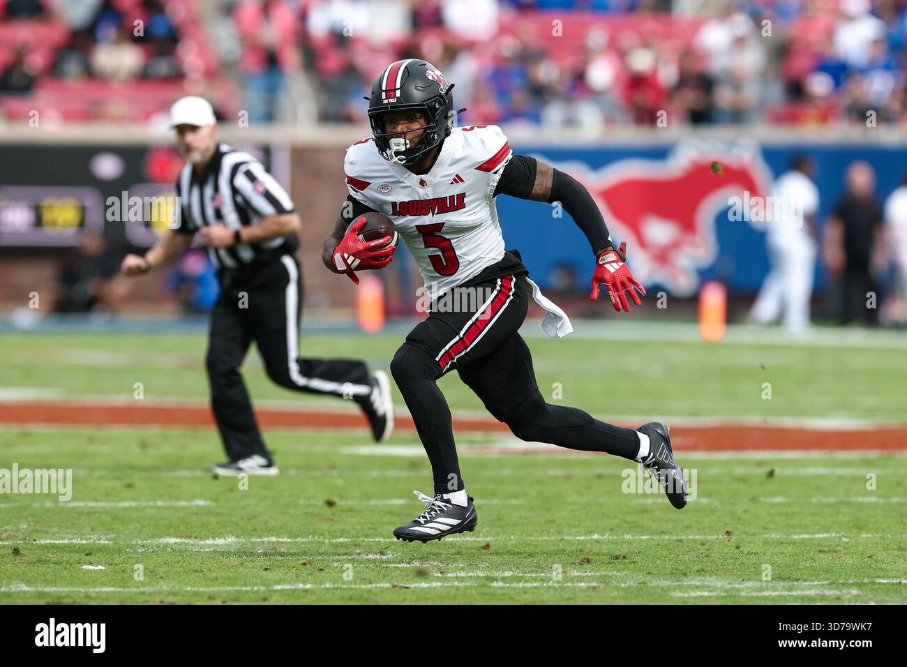 DALLAS, TX - November 22: Louisville Cardinals wide receiver Caullin ...