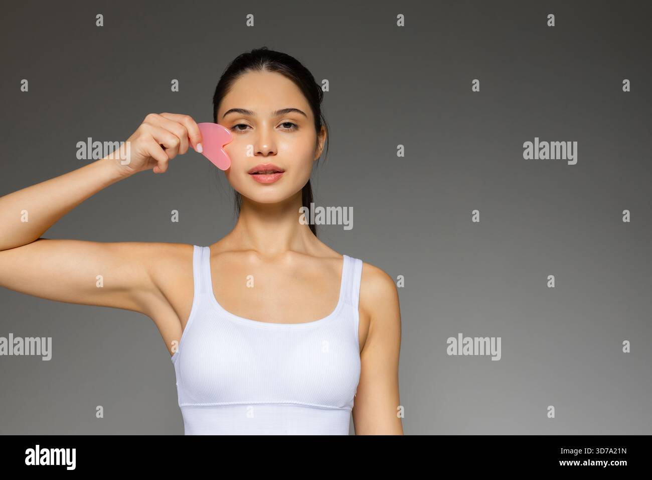 Guashamassage hi-res stock photography and images - Alamy