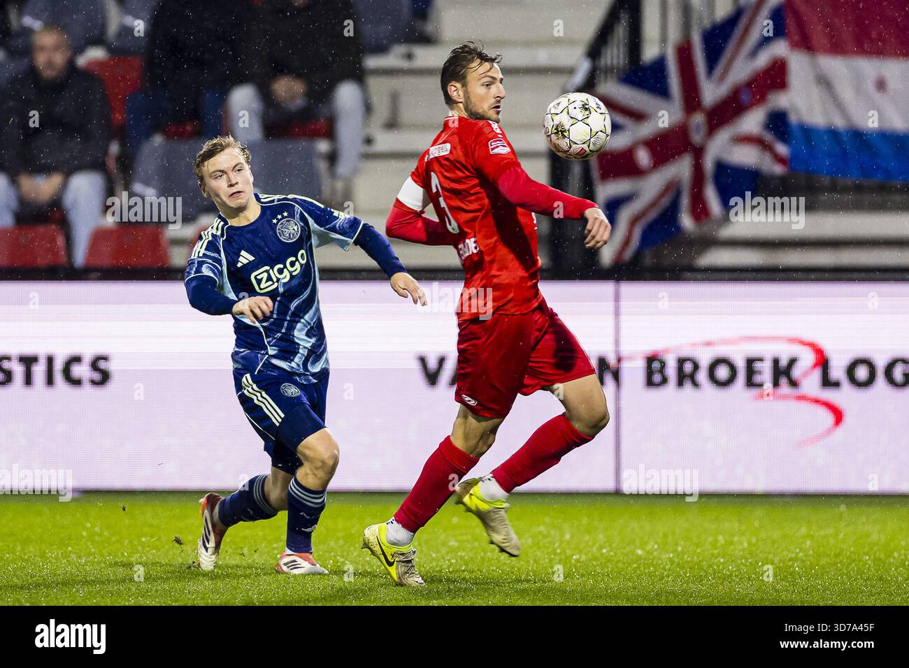HELMOND , 24-11-2025 , GS Staalwerken stadium , season 2025 / 2026 ...