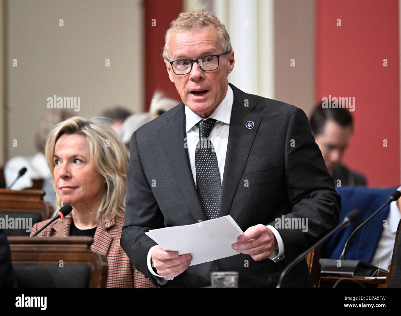 Le ministre du Travail, Jean Boulet, photographié à l'Assemblée ...