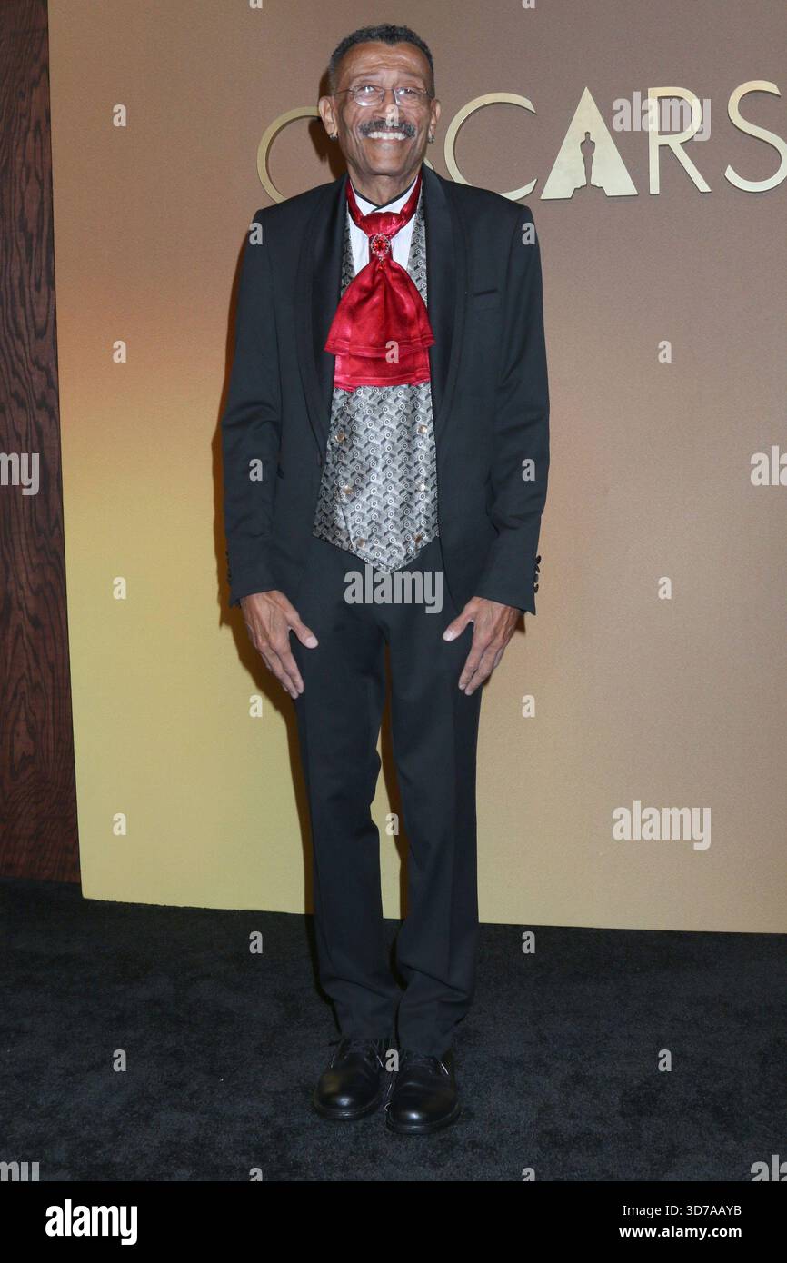 Wynn Thomas at arrivals for 16th Annual Governors Awards - Part 3, The ...