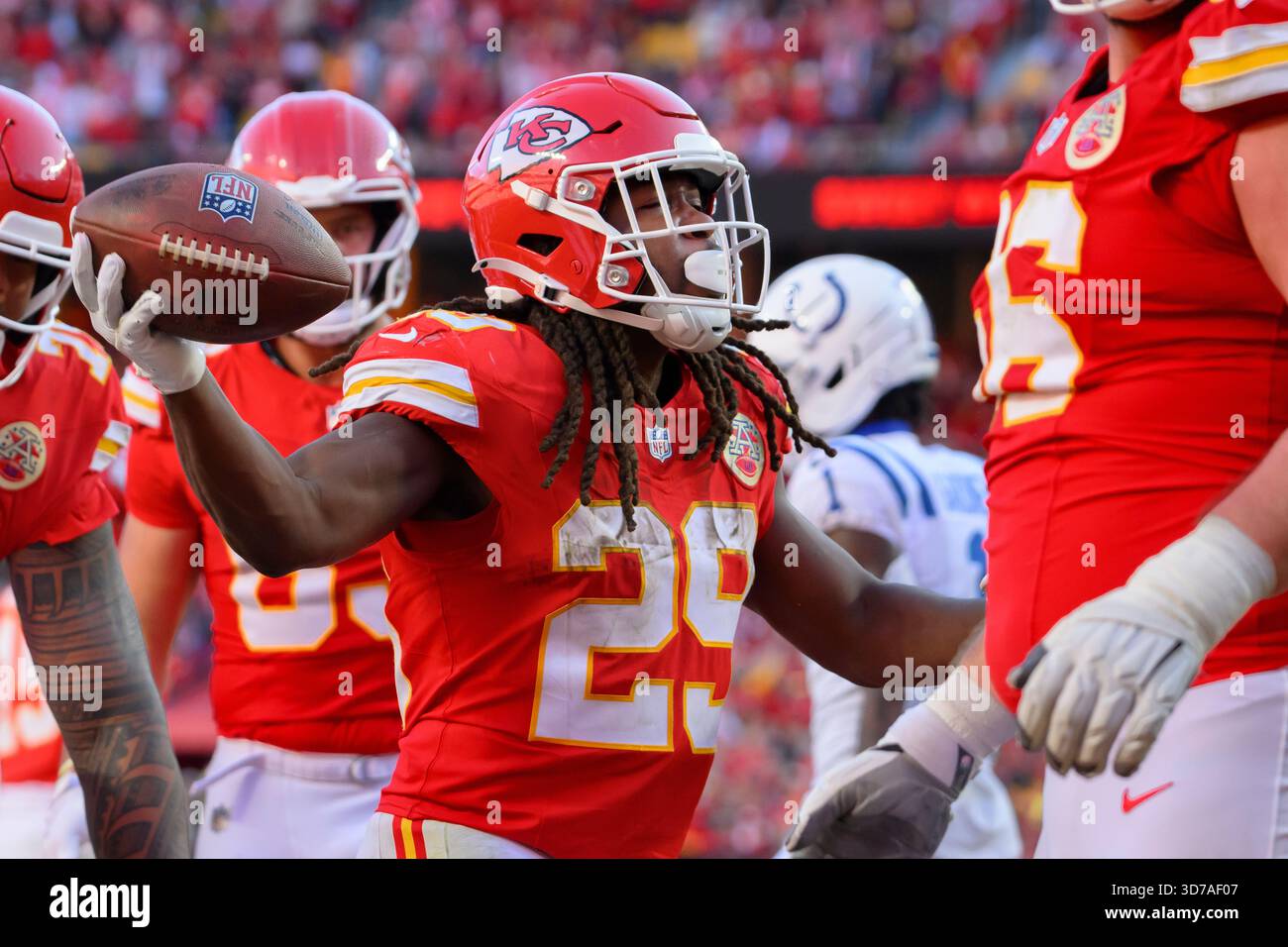 Kansas City Chiefs running back Kareem Hunt (29) celebrates his ...