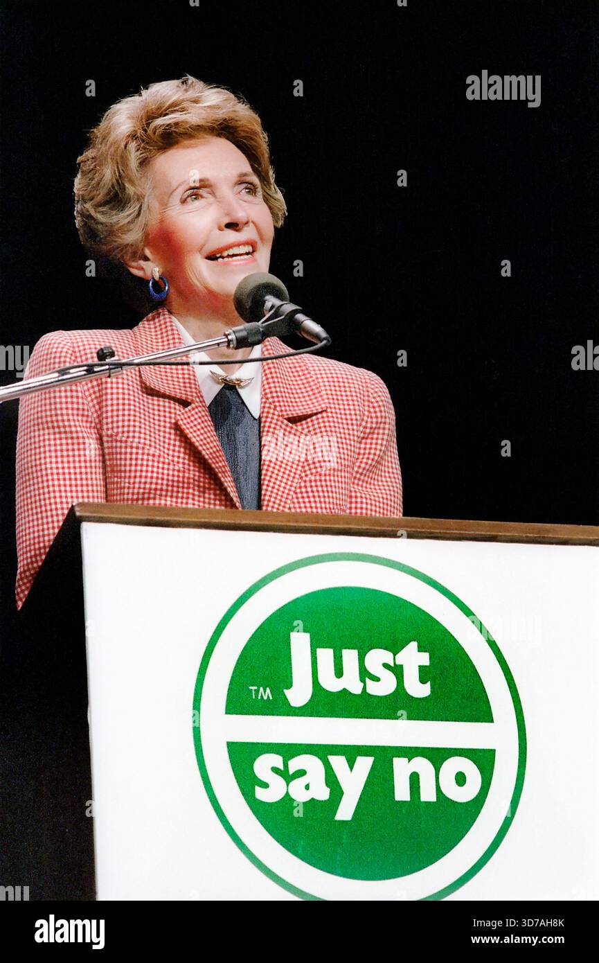 Ronald reagan just say no nancy hi-res stock photography and images - Alamy