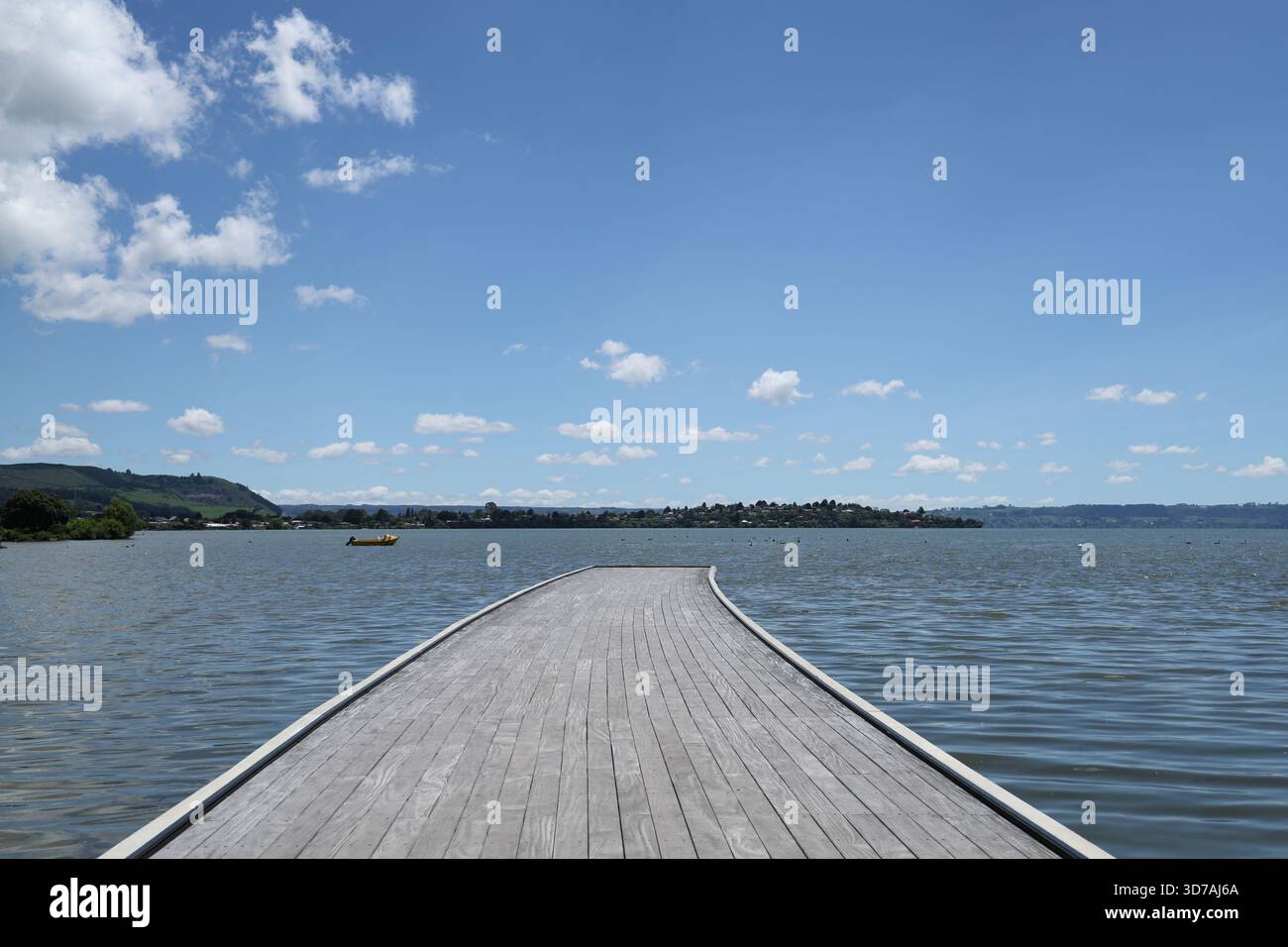 Wooden pier extending lake hi-res stock photography and images - Alamy