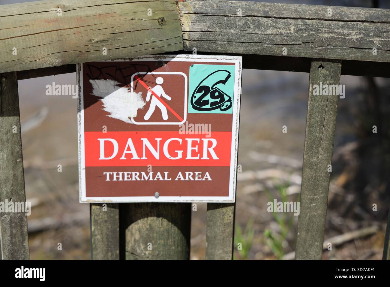 Danger Thermal Area Warning Sign Fence Stock Photo - Alamy