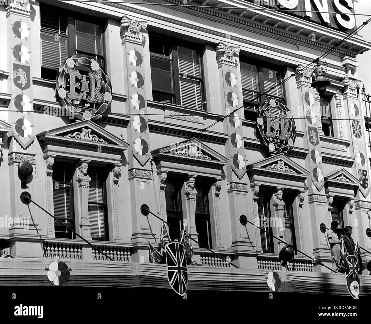 Queen Elizabeth & Duke Of Edinburgh - Tour At Australia 1954 General ...