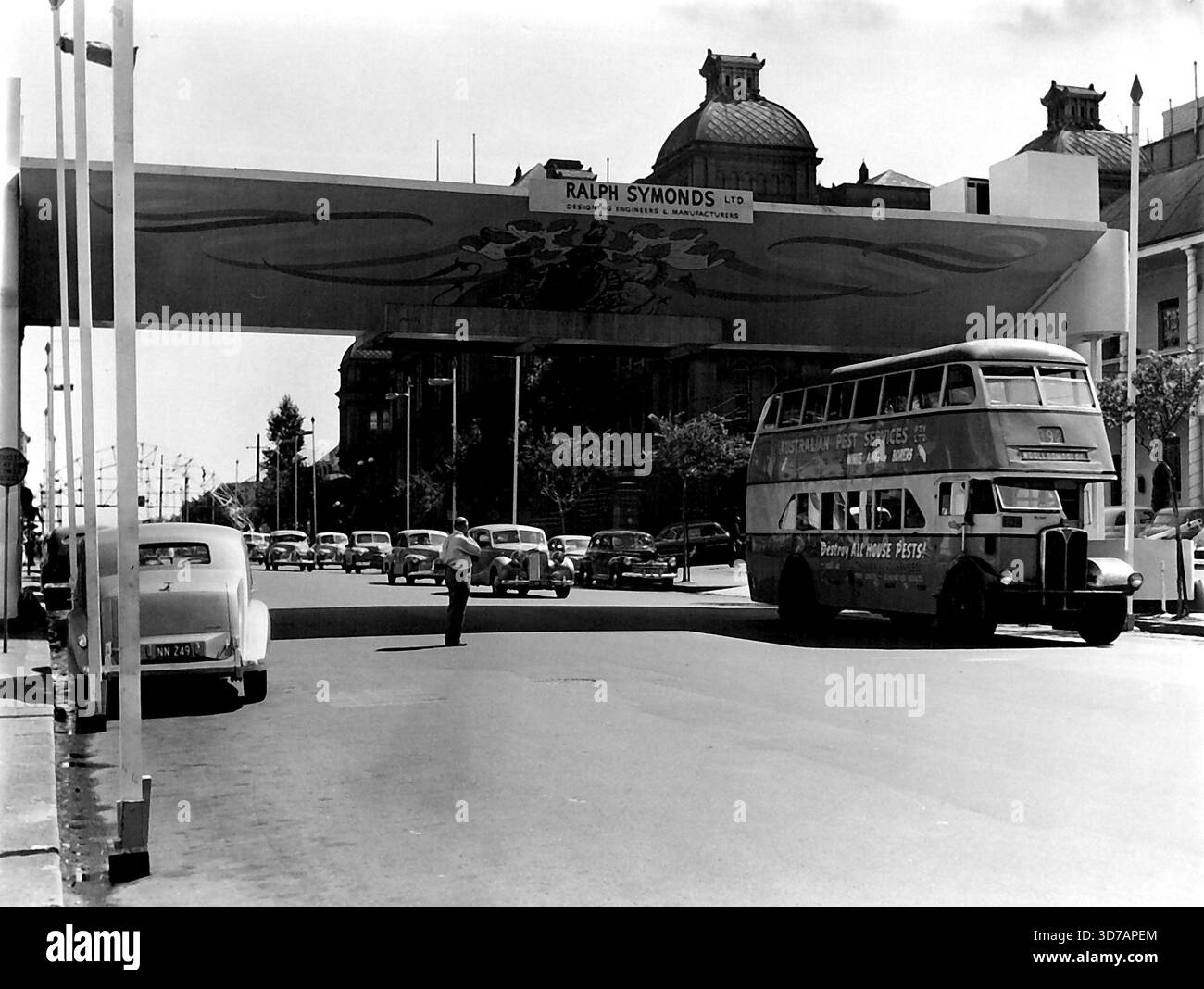 Queen Elizabeth & Duke Of Edinburgh - Tour At Australia 1954 General ...