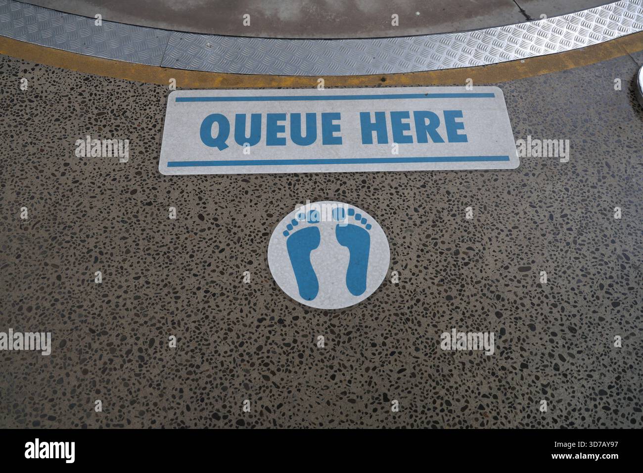 Queue Floor Sign Footprint Marker Instructional Stock Photo - Alamy