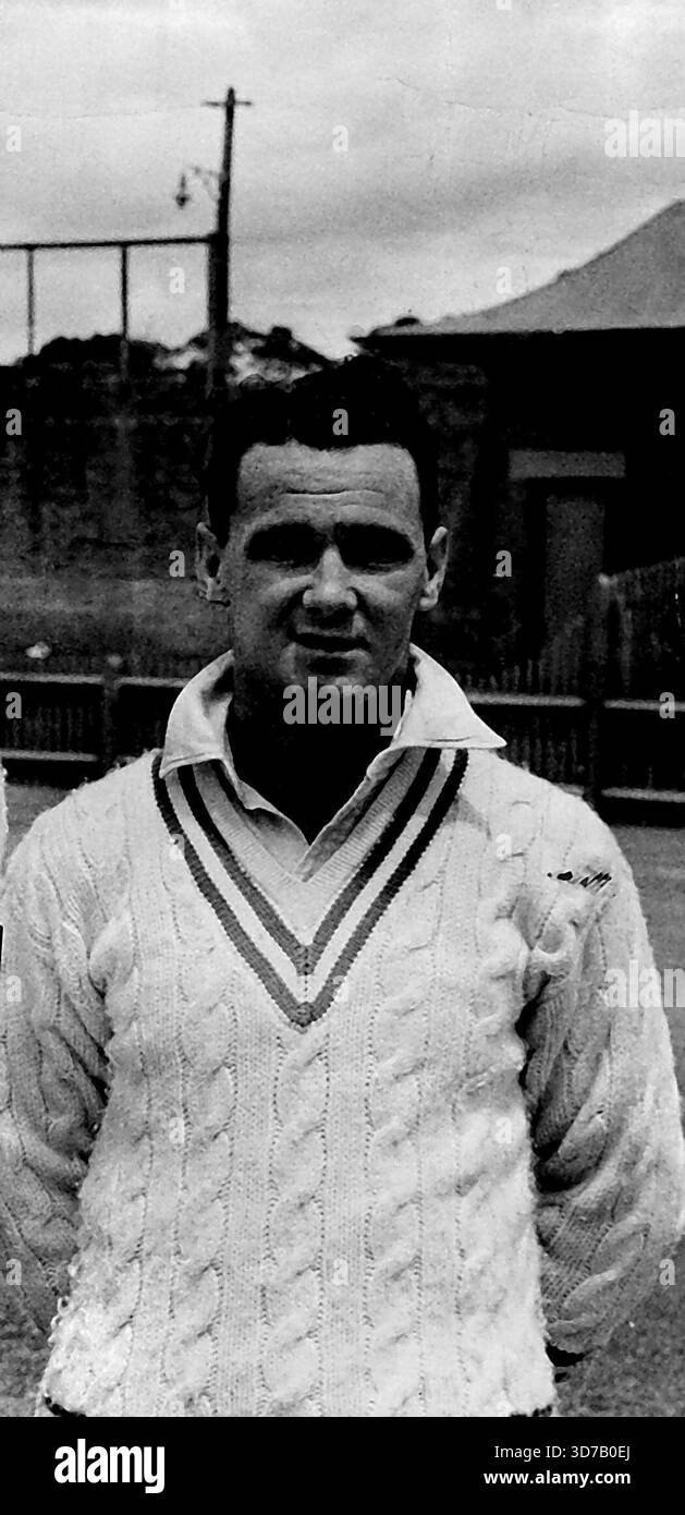 Jim De Courcy - Cricket. November 07, 1949 Stock Photo - Alamy