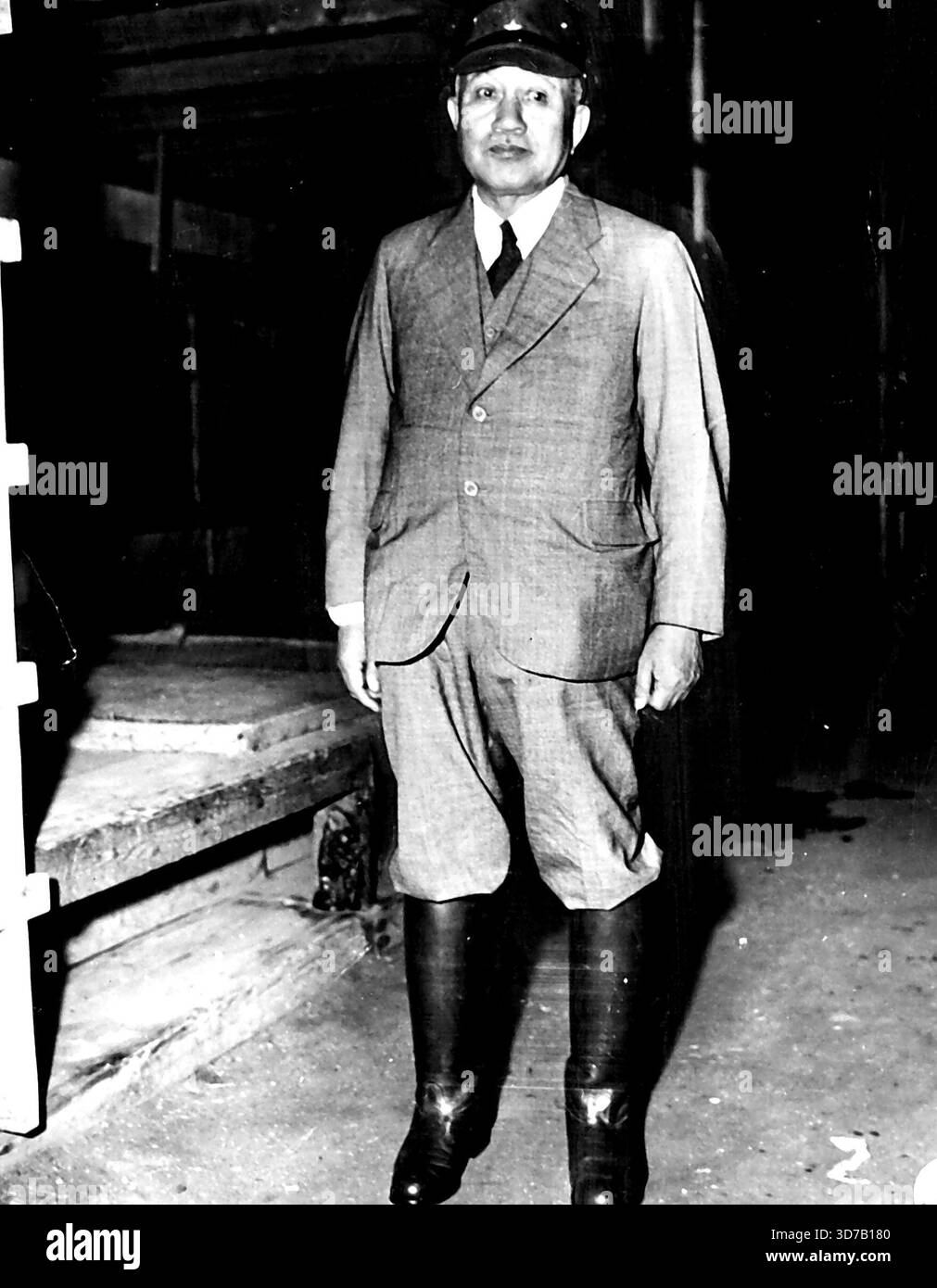 Gen doihara hi-res stock photography and images - Alamy