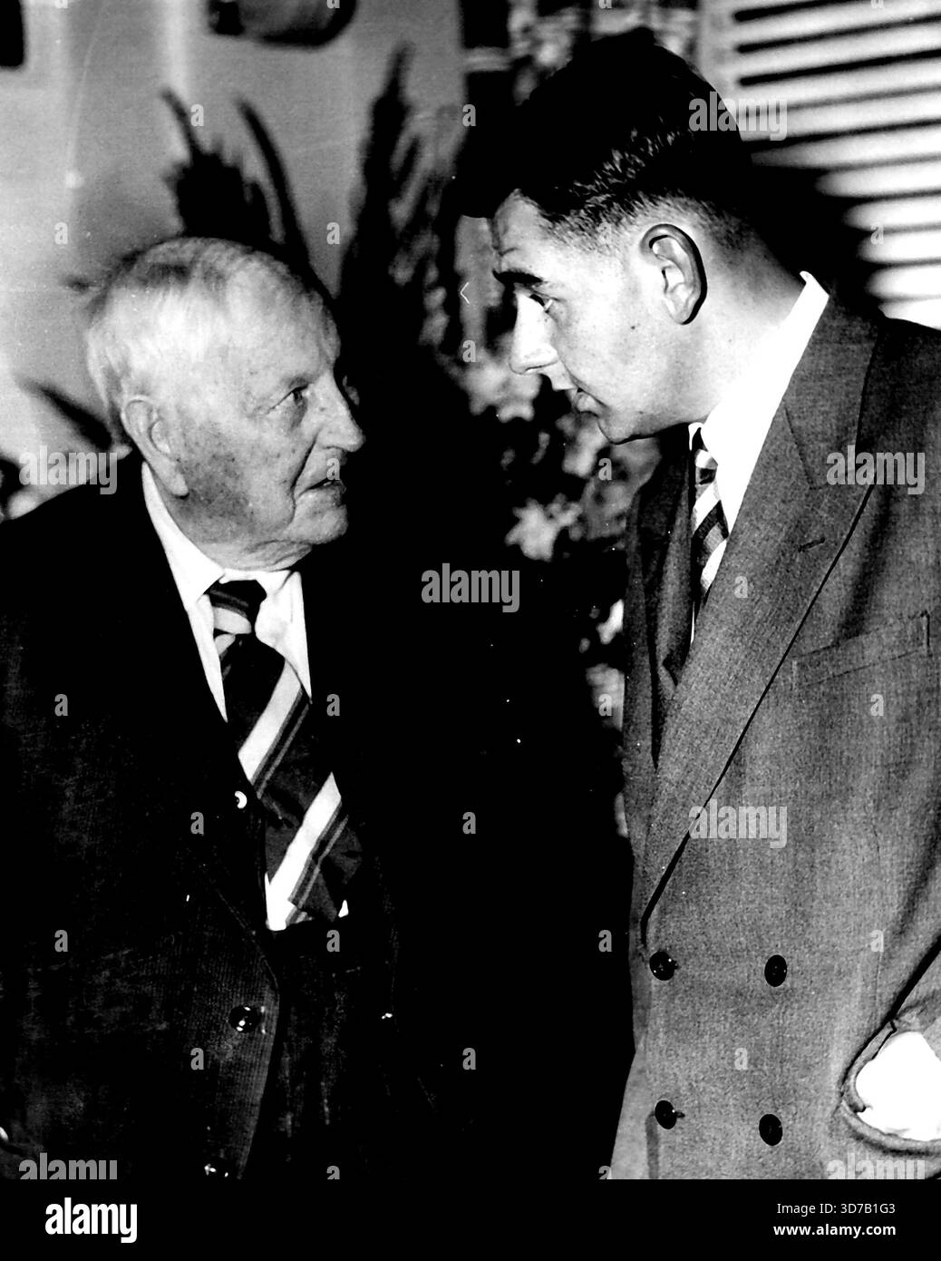 Mr harry donnan hi-res stock photography and images - Alamy