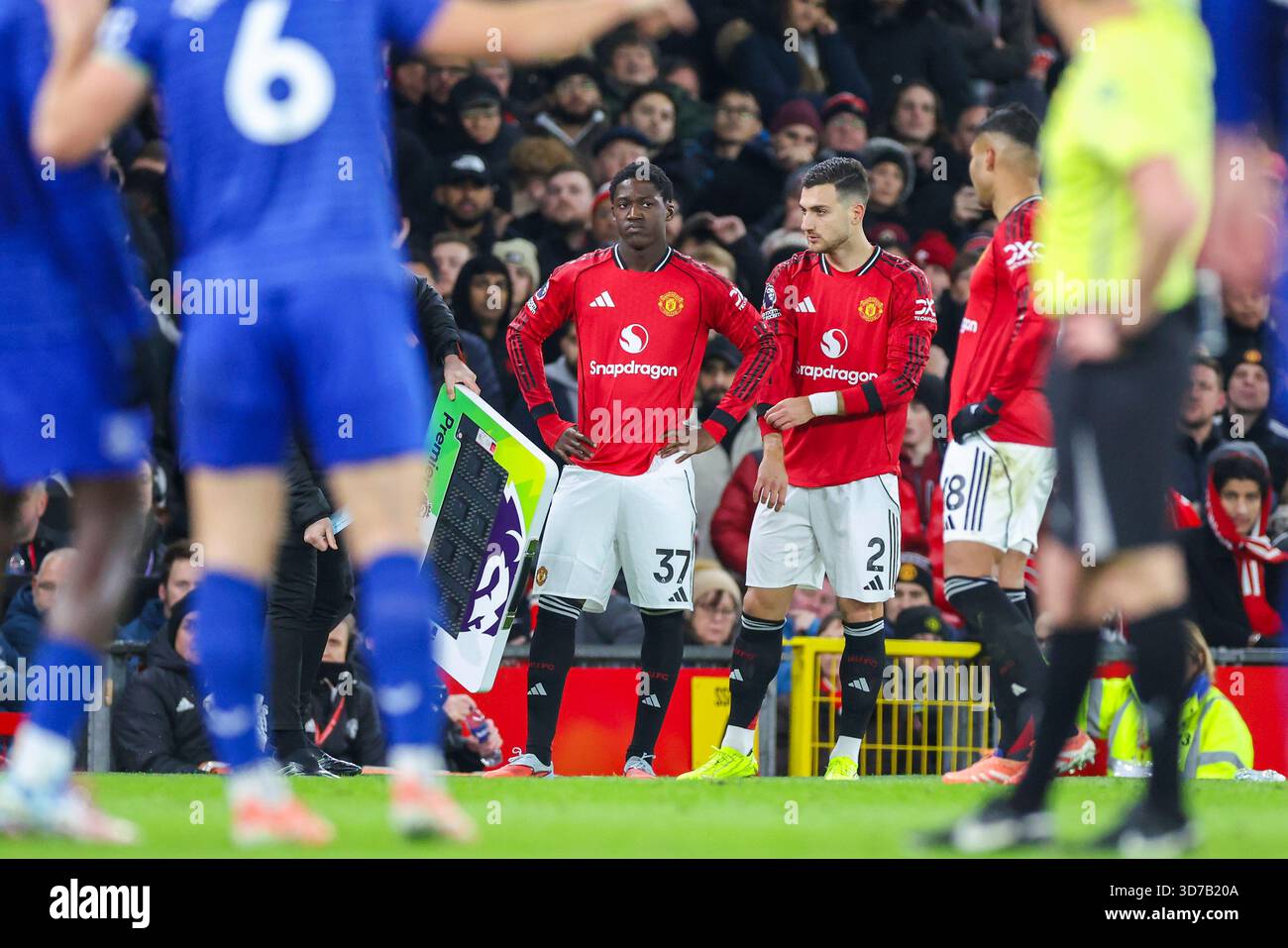 Manchester United midfielder Kobbie Mainoo (37) comes on as a ...