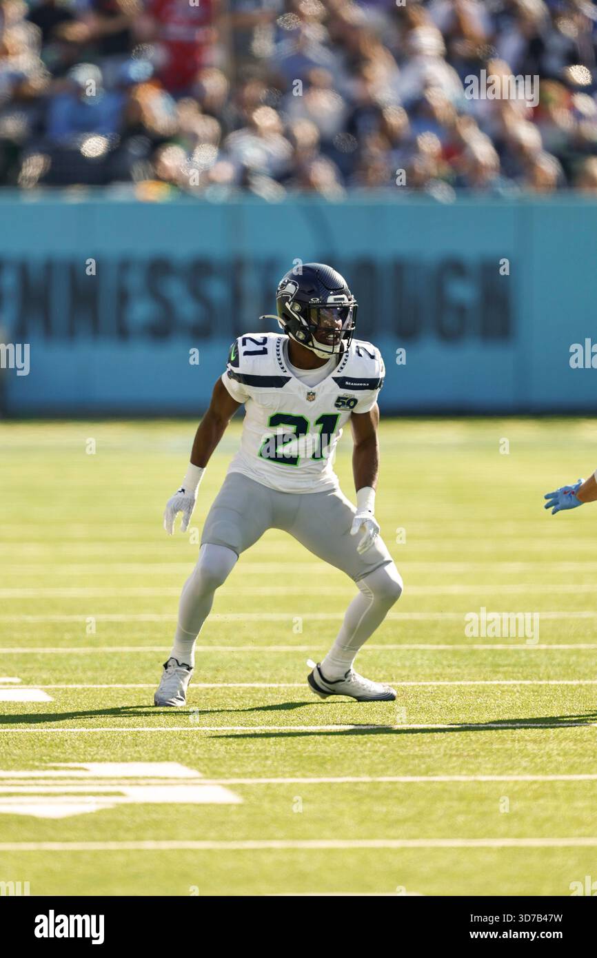 Seattle Seahawks cornerback Devon Witherspoon (21) plays during their ...