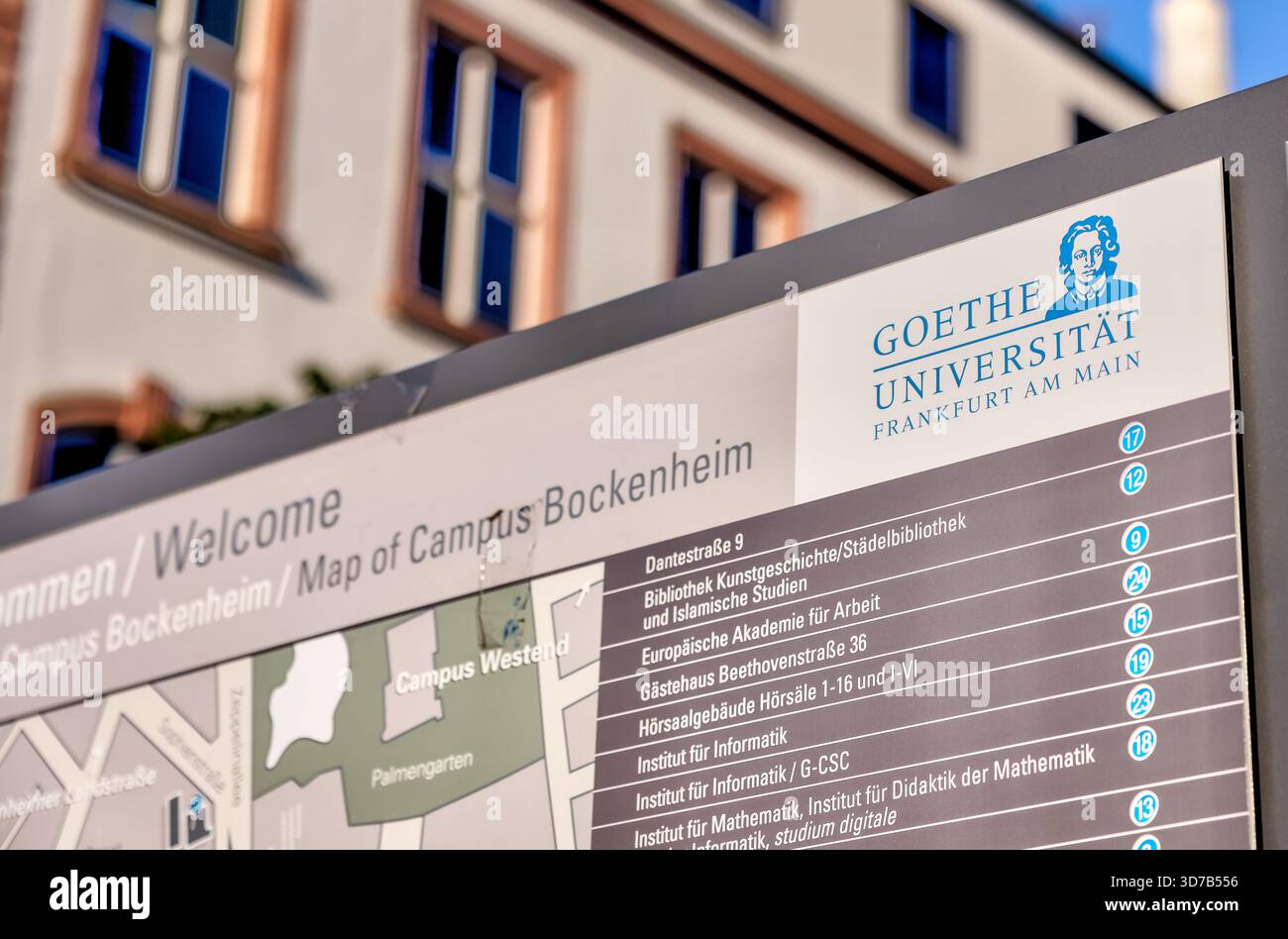 Campus wayfinding hi-res stock photography and images - Alamy