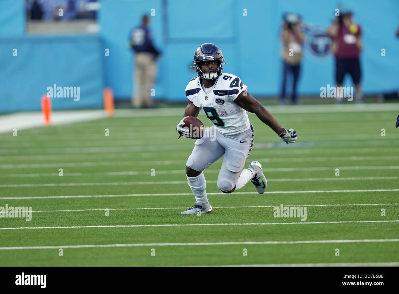 Seattle Seahawks running back Kenneth Walker III (9) plays during their ...