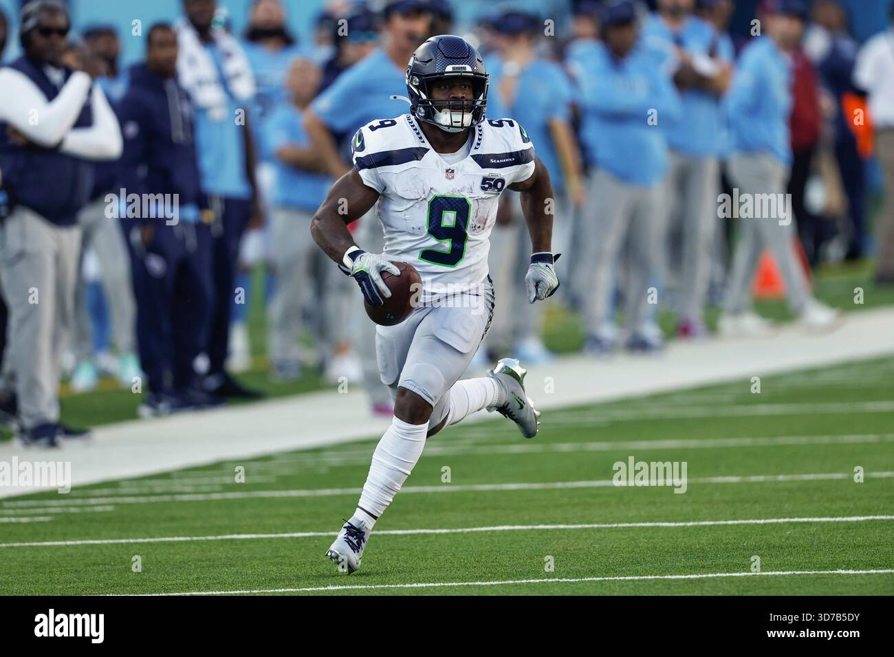 Seattle Seahawks running back Kenneth Walker III (9) plays during their ...