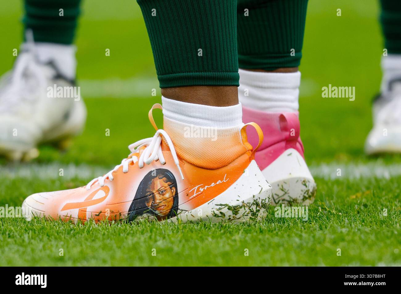 Green Bay Packers' Emanuel Wilson wears My Cause My Cleats before an ...