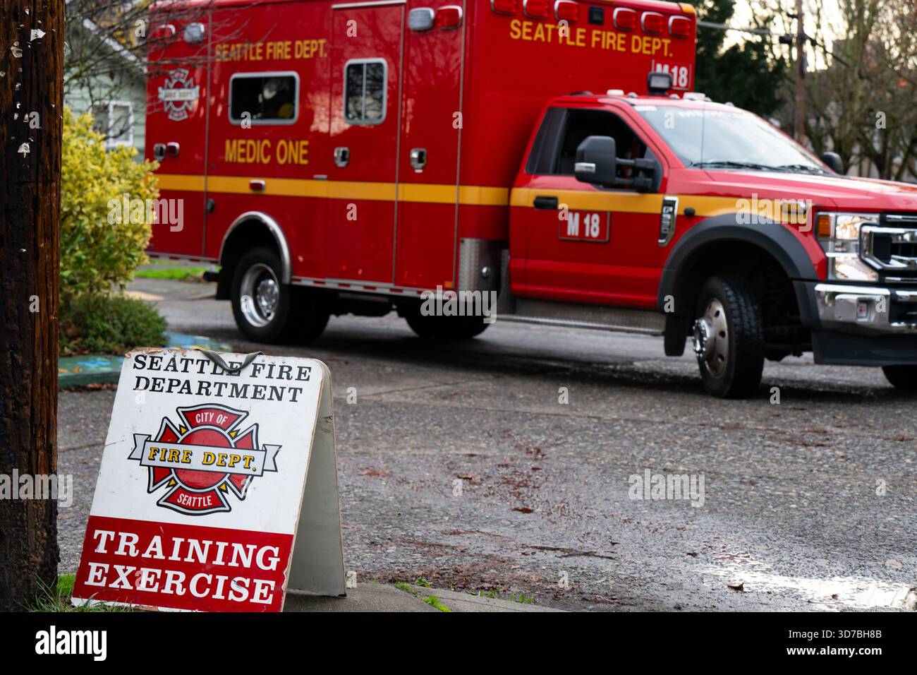Seattle, USA. 24th Nov, 2025. Seattle Fire Department live fire ...