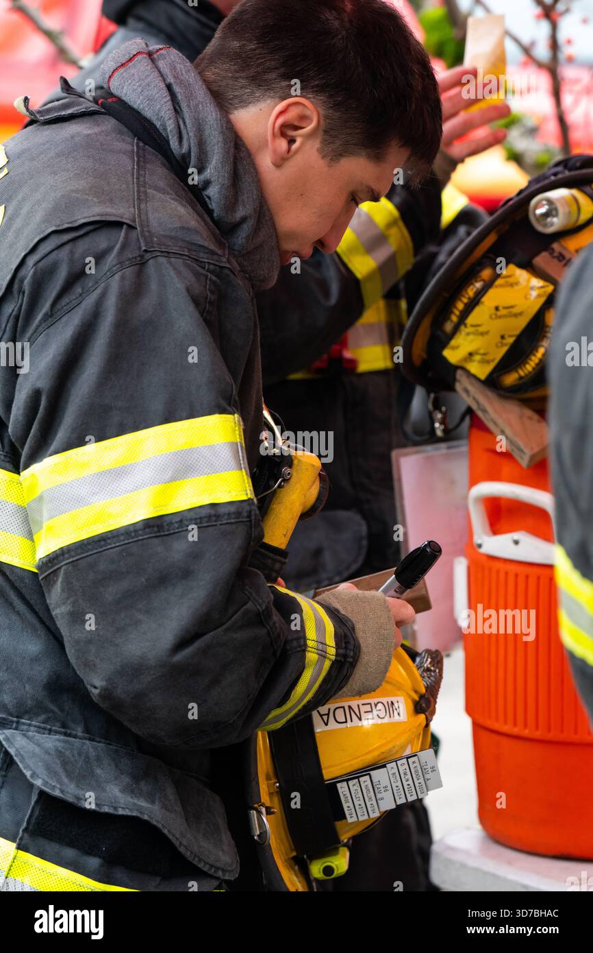 Seattle, USA. 24th Nov, 2025. Seattle Fire Department live fire ...