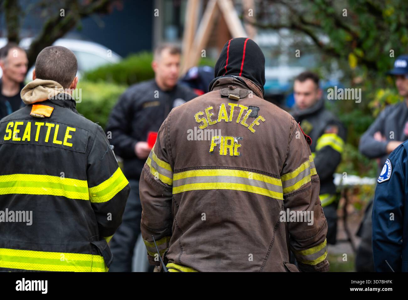 Seattle, USA. 24th Nov, 2025. Seattle Fire Department live fire ...