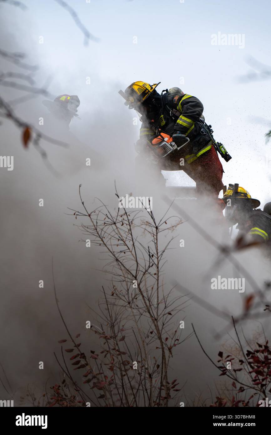 Seattle, USA. 24th Nov, 2025. Seattle Fire Department live fire ...