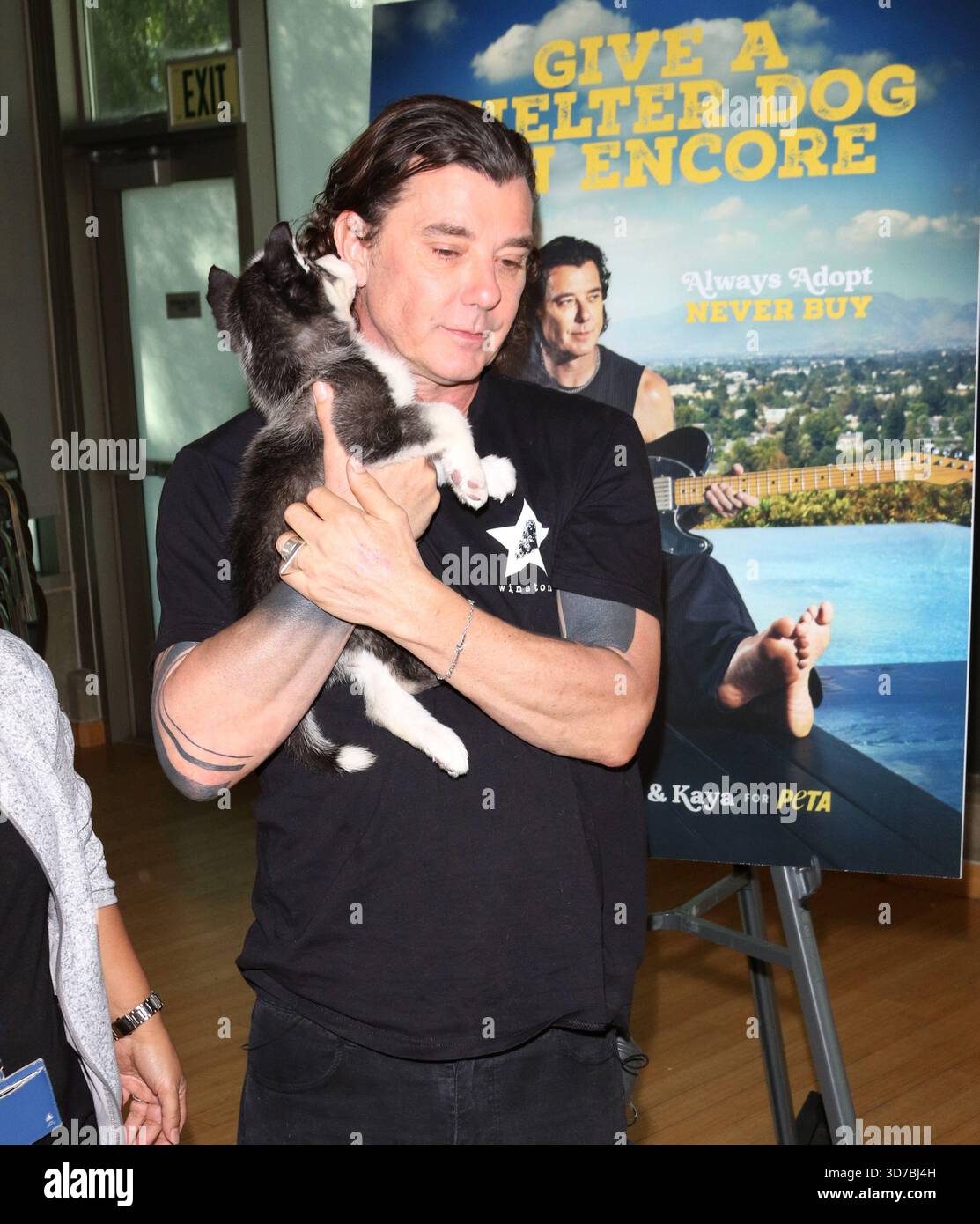 Photo by: gotpap/STAR MAX/IPx 2025 11/24/25 Gavin Rossdale gives thanks ...