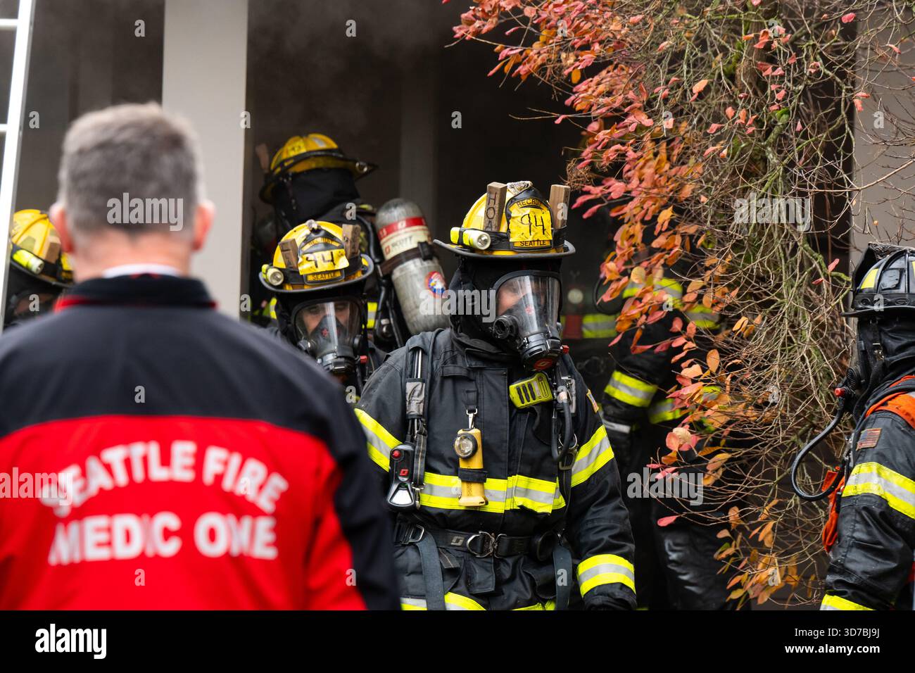 Seattle, USA. 24th Nov, 2025. Seattle Fire Department live fire ...