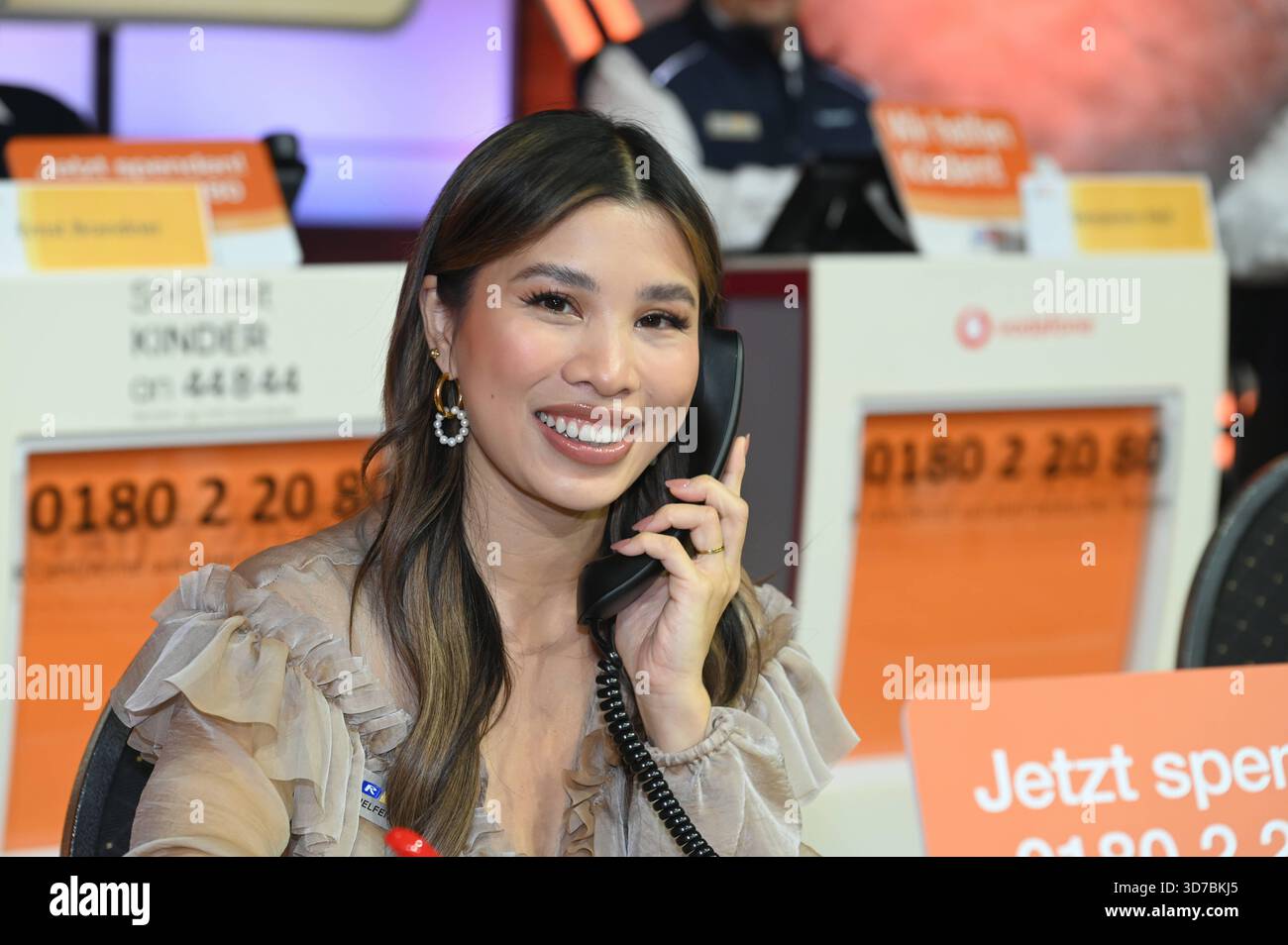 Influencerin Tisu Tewe nimmt am 30. RTL Spendenmarathon wir helfen ...