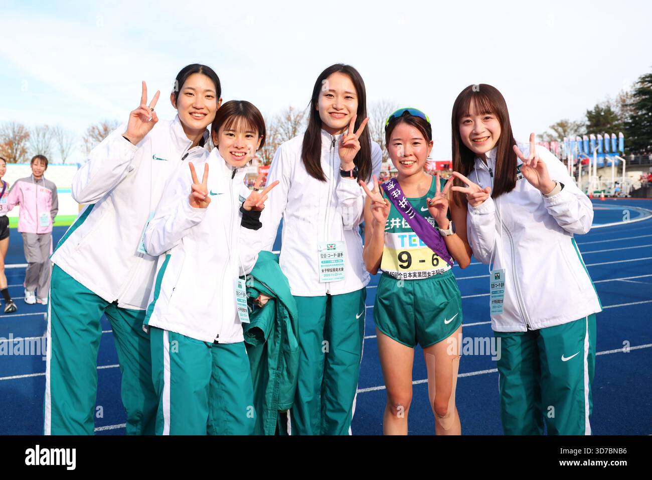 (L-R) Manami Nishiyama, Seira Fuwa, Wakana Kabasawa, Kazuna Kanetomo ...