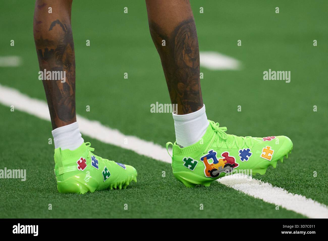 Philadelphia Eagles wide receiver DeVonta Smith wears cleats designed ...