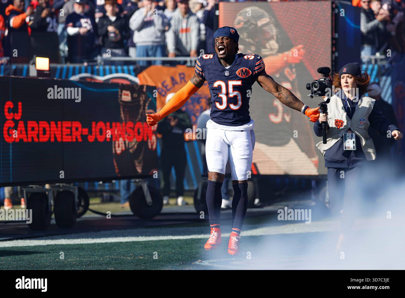 Chicago Bears safety C.J. Gardner-Johnson (35) runs onto the field ...
