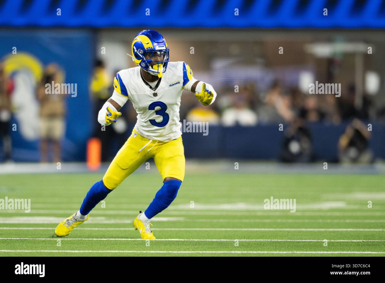 Los Angeles Rams safety Kam Curl (3) takes his stance during an NFL ...