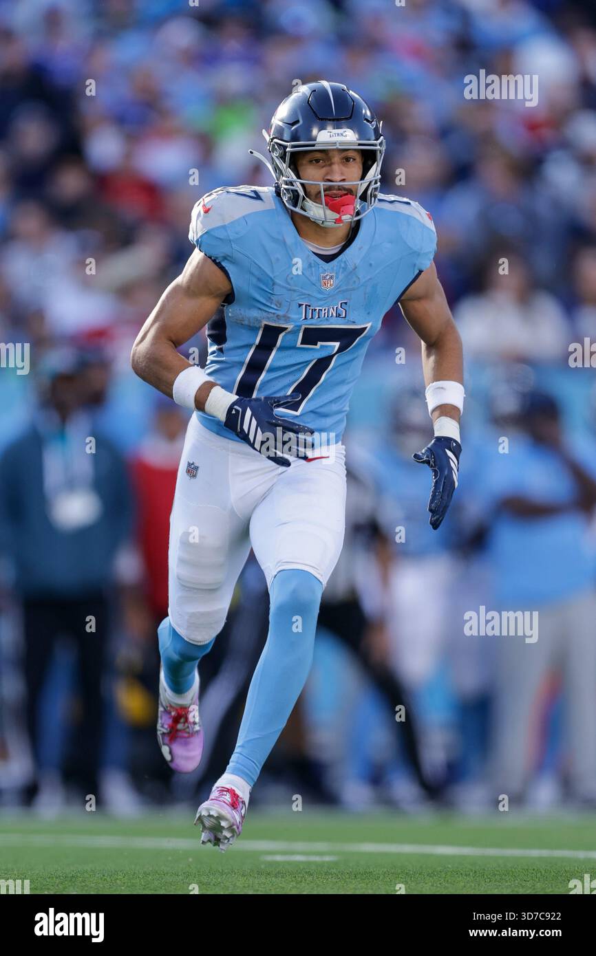 Tennessee Titans wide receiver Chimere Dike (17) runs in motion during ...