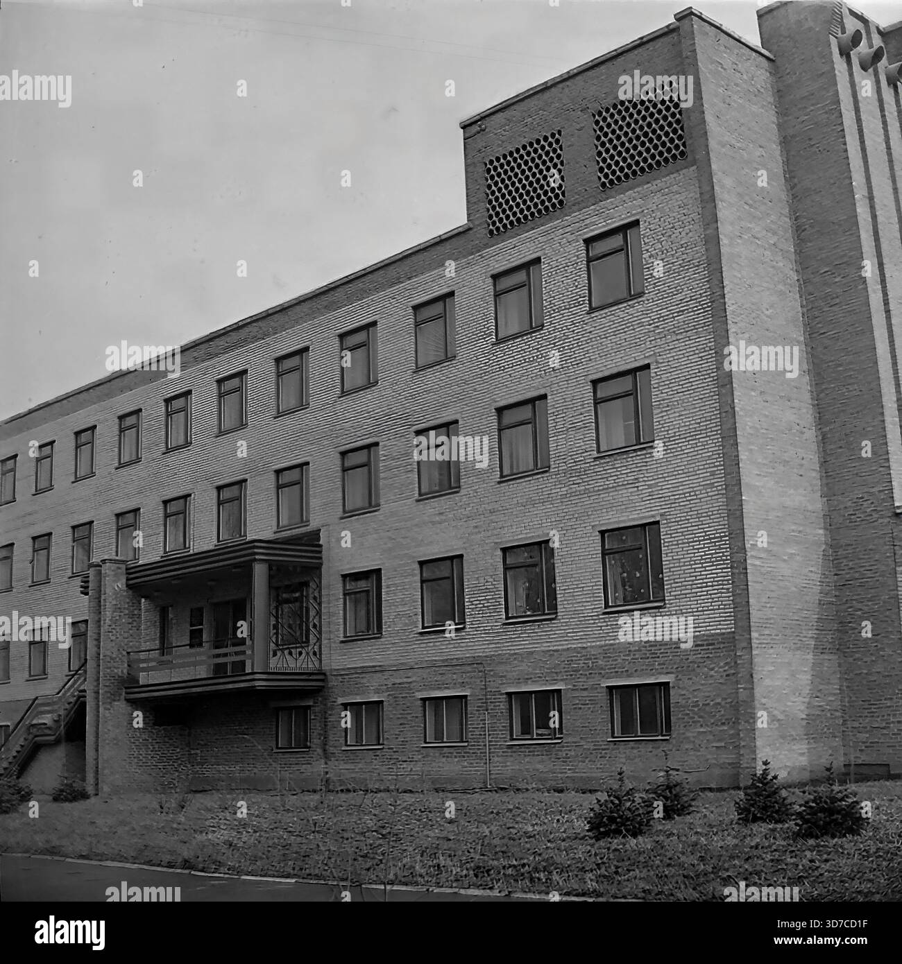 Komunaru street hi-res stock photography and images - Alamy