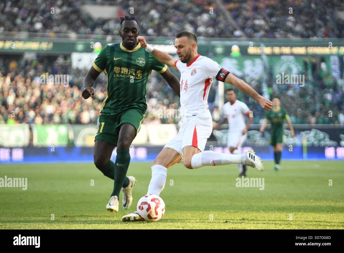 Zhejiang Professional Football Club 2-2 draw Qingdao Hainiu Football ...