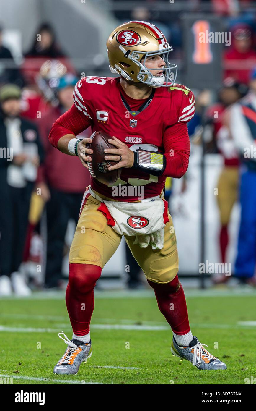 November 24 2025 Santa Clara, CA U.S.A San Francisco quarterback Brock ...
