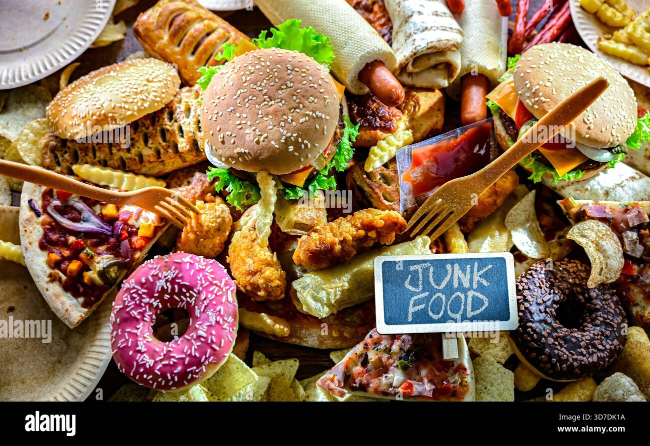 Fast food leftovers. Wasted food Stock Photo - Alamy