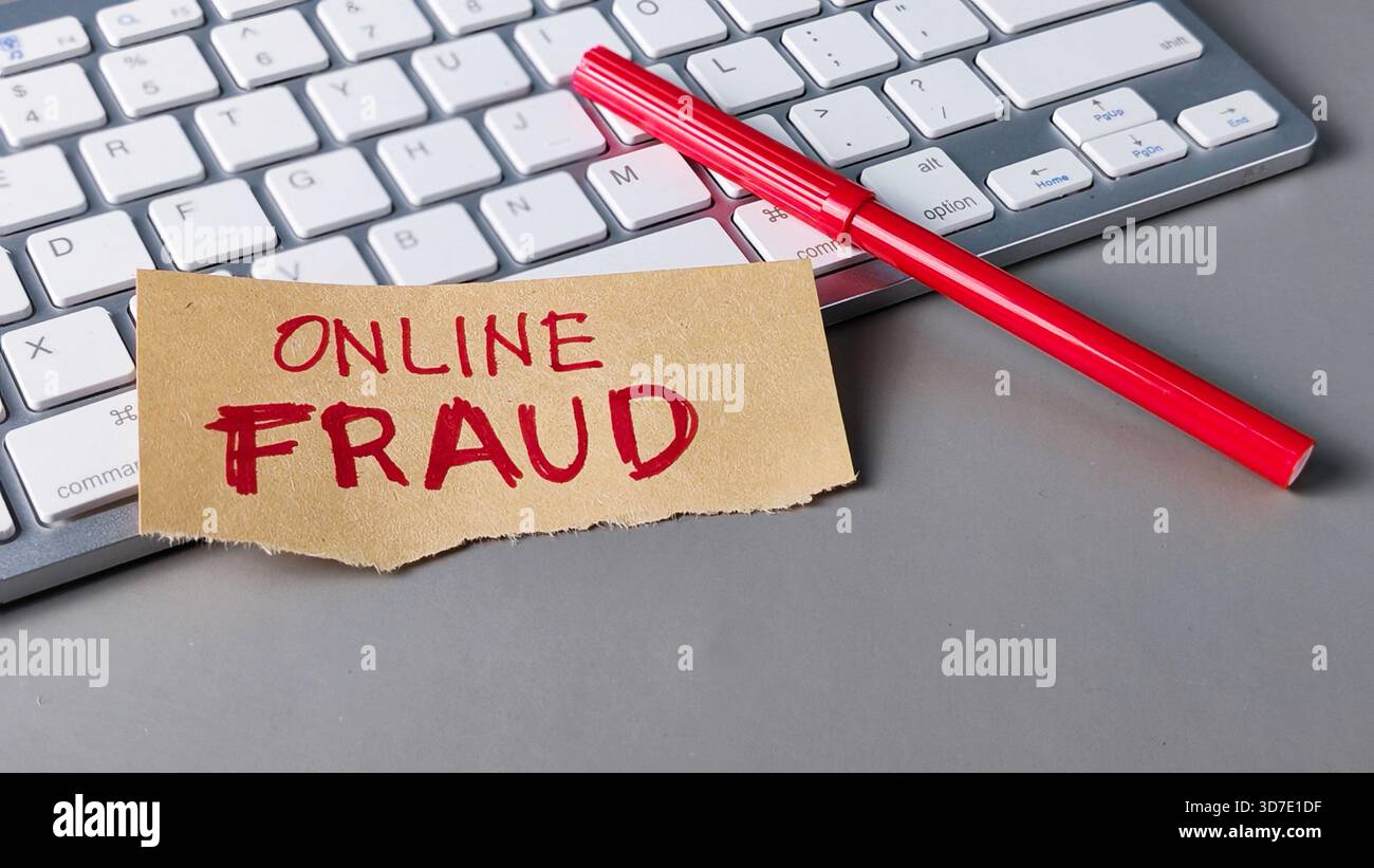 Online Fraud Warning Note on Keyboard: Cybercrime, Internet Security ...