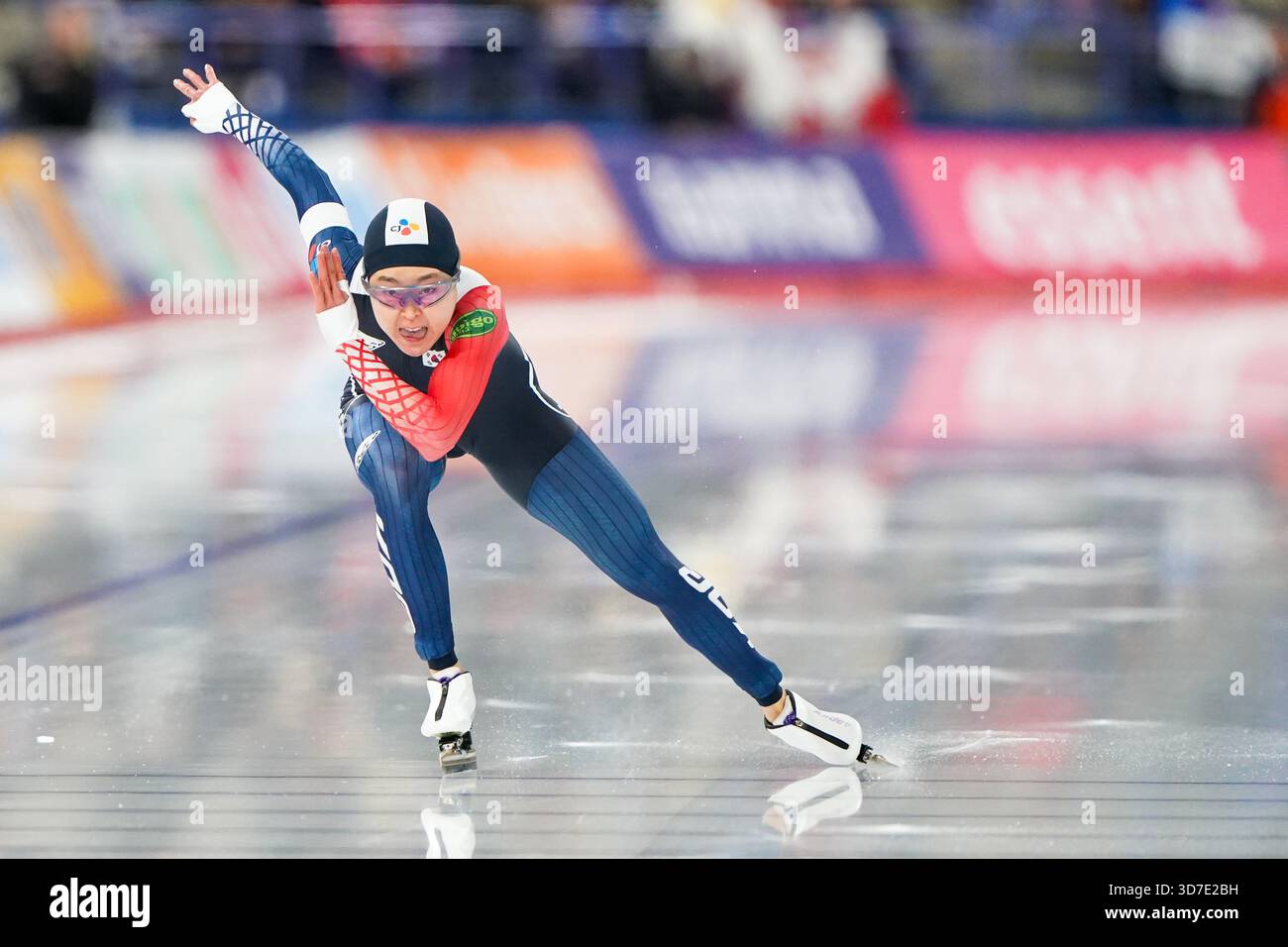 CALGARY, CANADA - NOVEMBER 23: Min-Sun Kim of Republic of Korea during ...