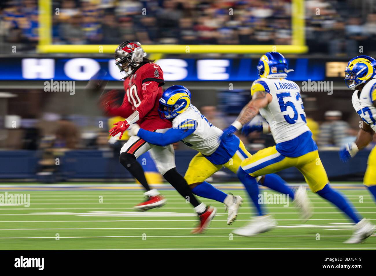 Los Angeles Rams linebacker Josaiah Stewart (10) pressures Tampa Bay ...