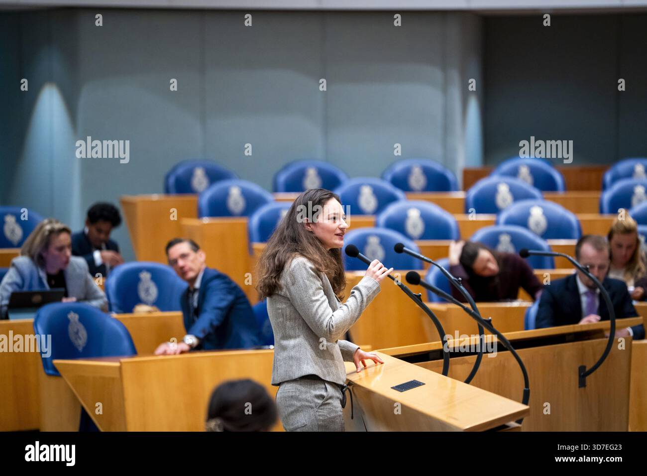 THE HAGUE - Jeltje Straatman (CDA) during the weekly question time in the plenary hall of the ...