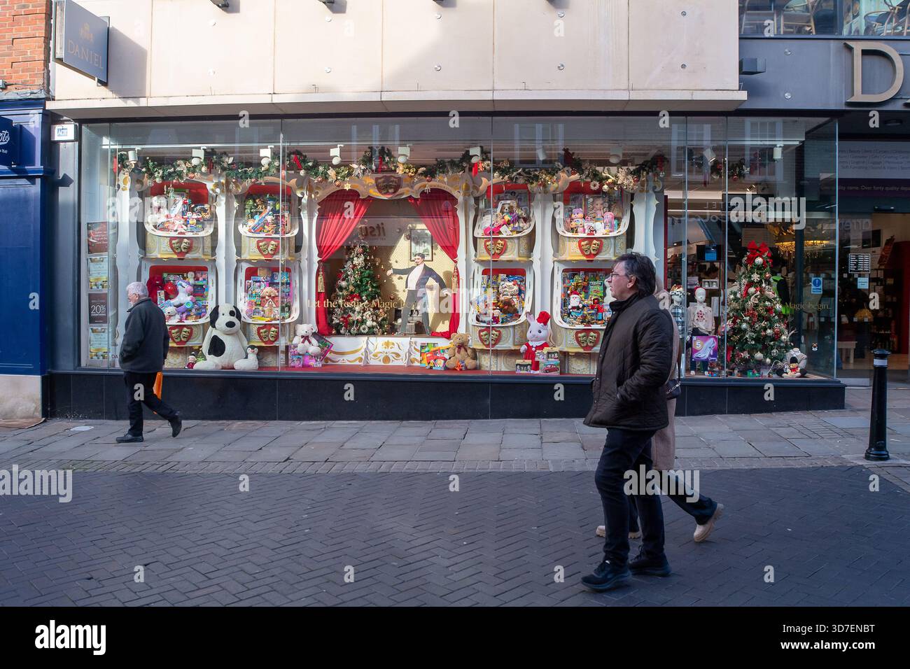 Windsor, Berkshire, UK. 25th November, 2025. A beautiful Christmas ...