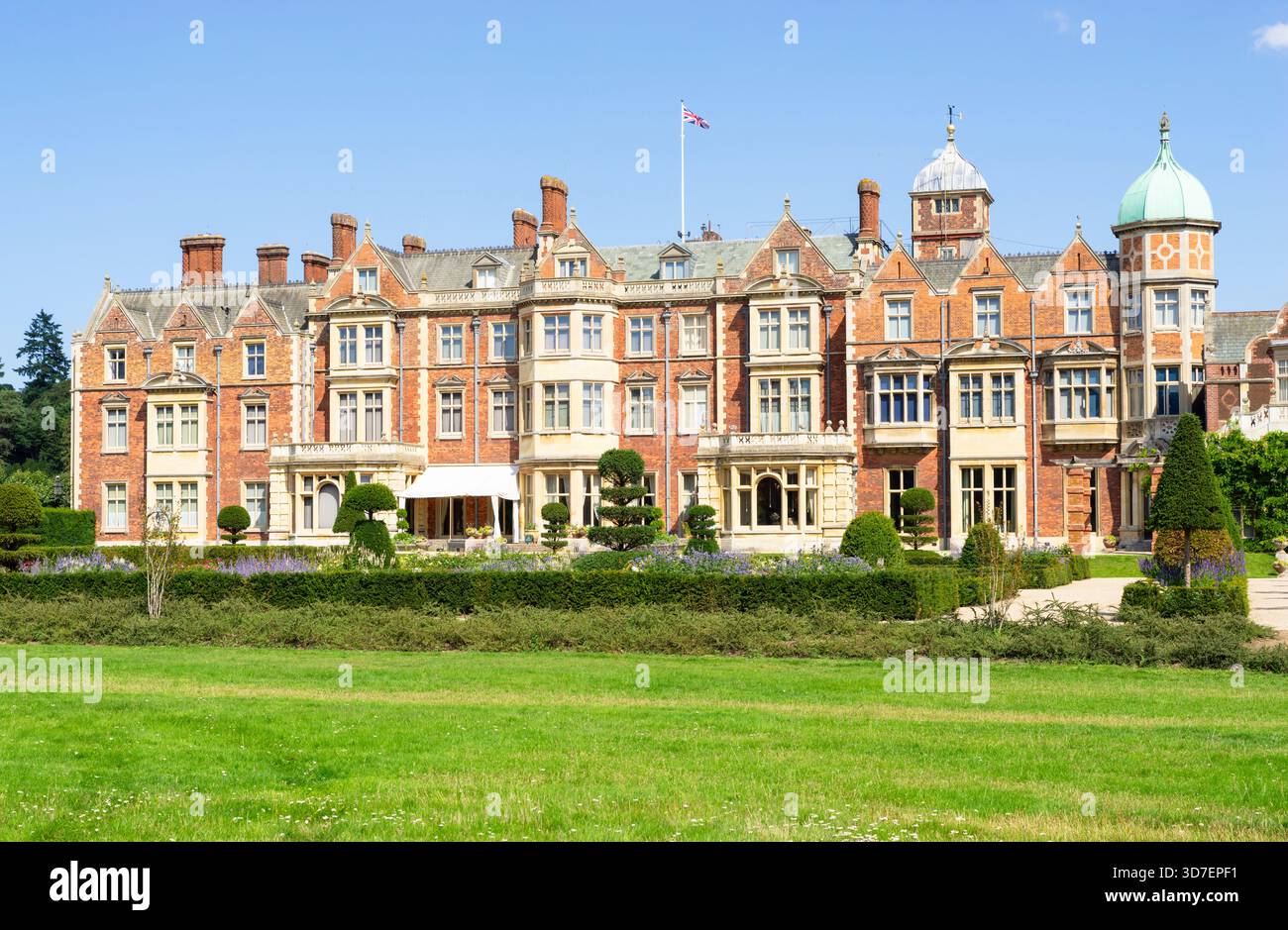 Sandringham House and Gardens - country home of the British Royal ...