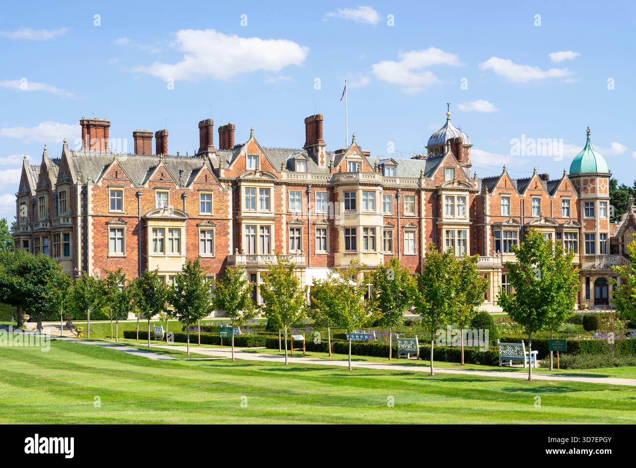 Sandringham House and Gardens - country home of the British Royal ...