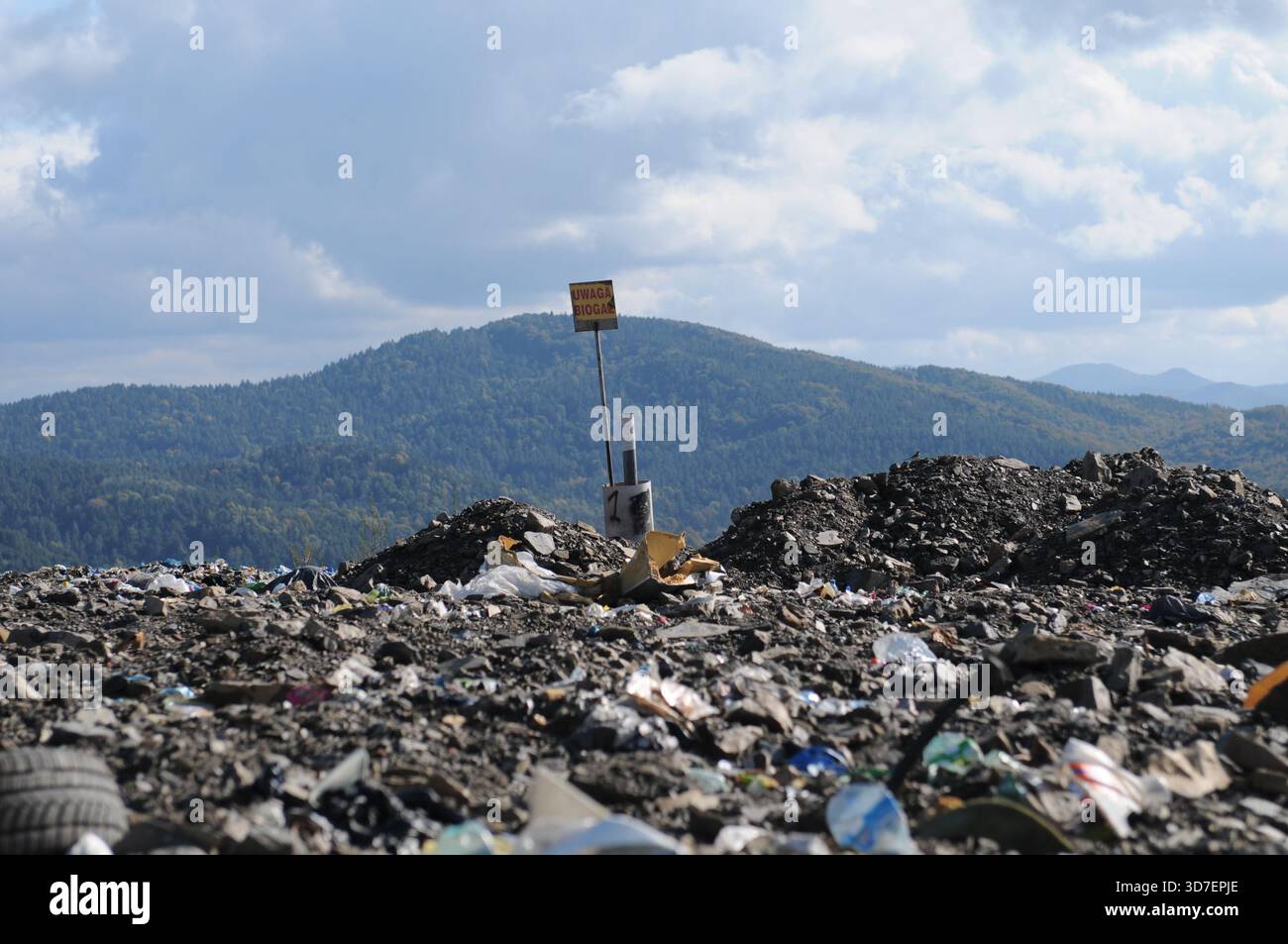 Landfill marking hi-res stock photography and images - Alamy