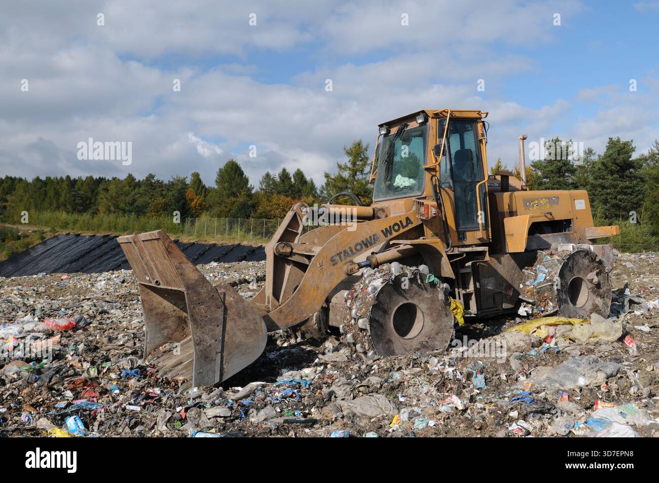 Front loader operating on hi-res stock photography and images - Alamy