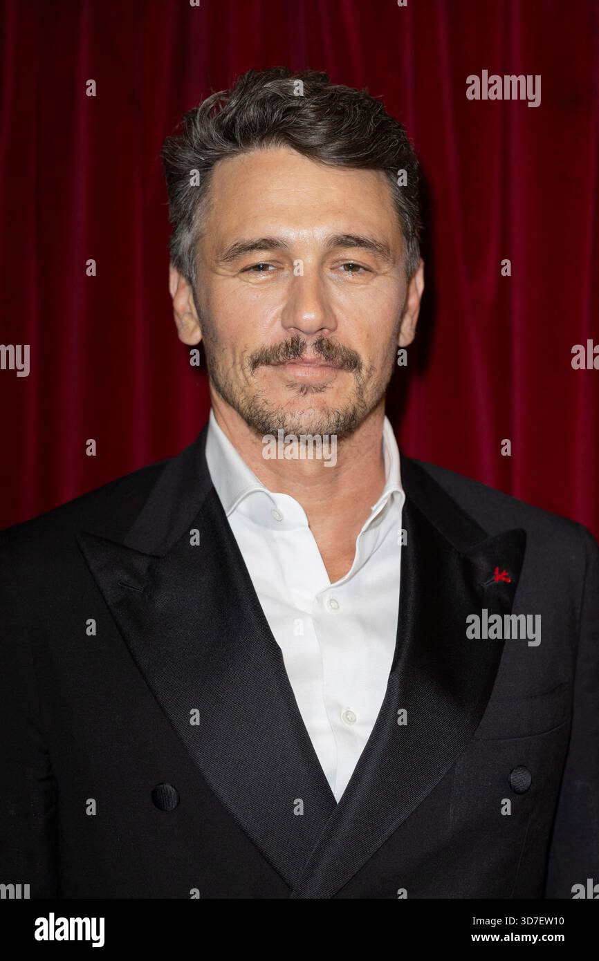 TURIN, ITALY - NOVEMBER 25: James Franco poses at the photocall of ...