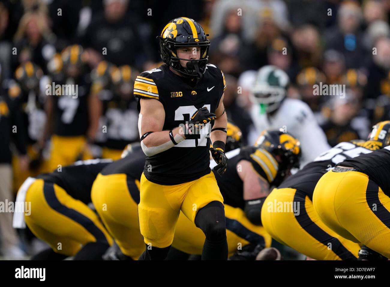 Iowa wide receiver Kaden Wetjen (21) runs on the field during the first ...